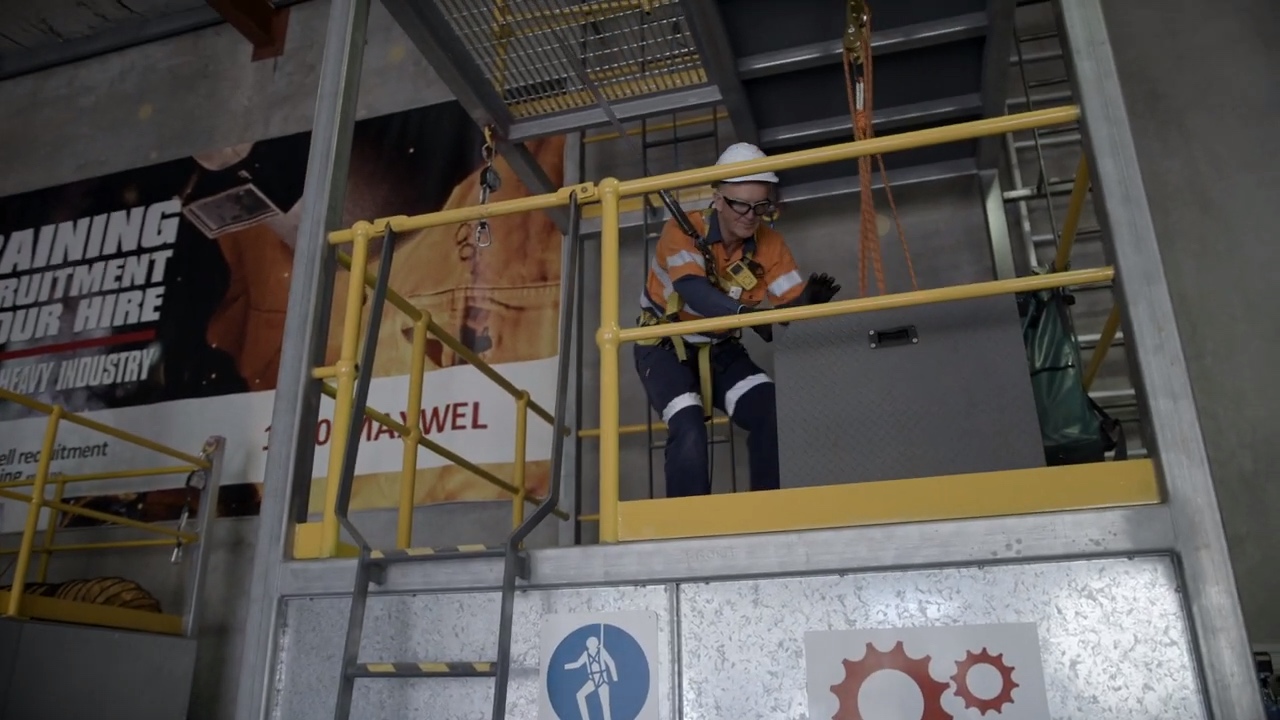 Confined Space Entry Training – Newcastle, NSW | Maxwell Recruitment ...